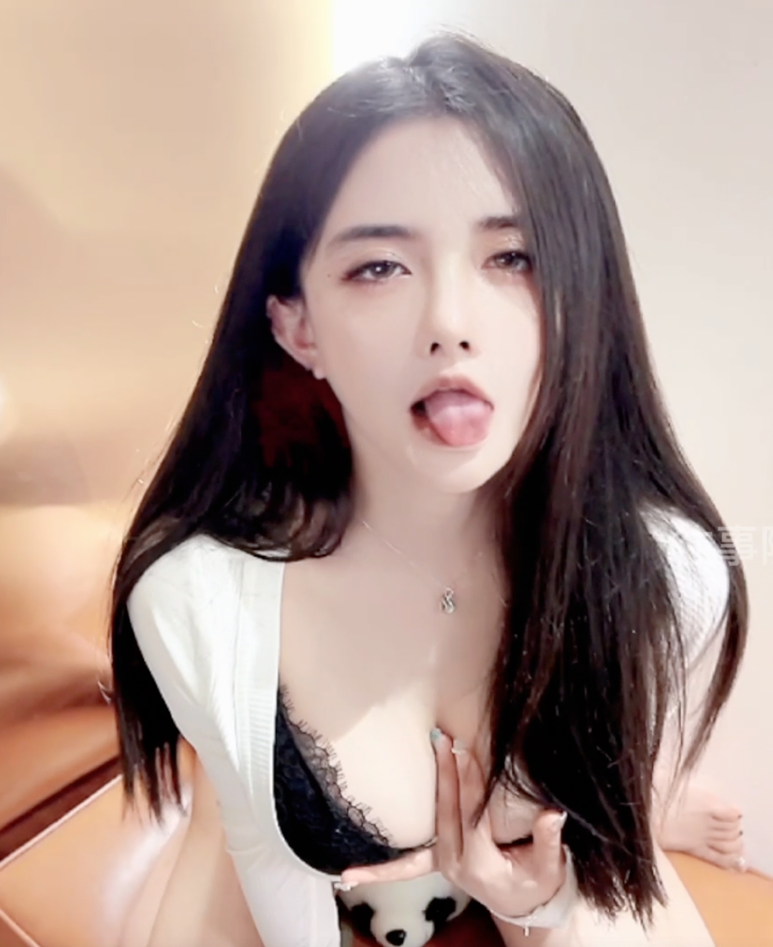 虎牙 古阿扎 4K 天然巨乳 20V 6.5G - 舞艺吧-舞艺吧